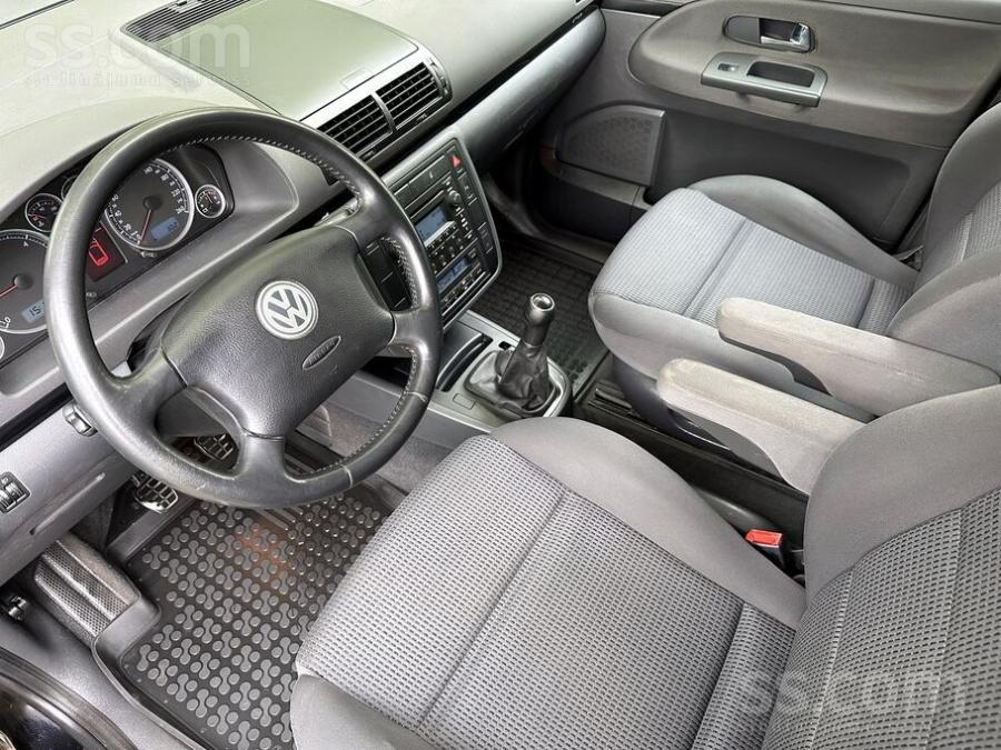 Melns Volkswagen Sharan 2007 Rīga, ar dzinēja tilpumu 2.00 L un nobraukumu 330 tūkst. km par 4200 €, foto 11 vietnē AUTOMOTO.COM.LV