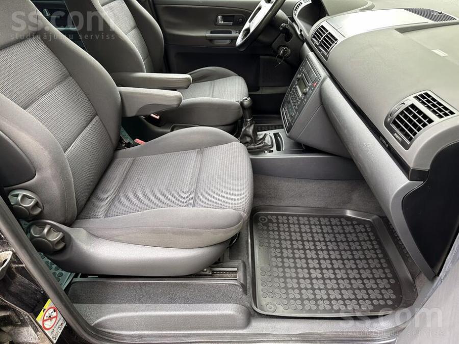 Melns Volkswagen Sharan 2007 Rīga, ar dzinēja tilpumu 2.00 L un nobraukumu 330 tūkst. km par 4200 €, foto 16 vietnē AUTOMOTO.COM.LV