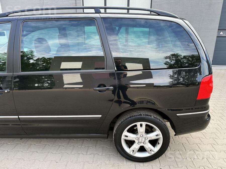 Melns Volkswagen Sharan 2007 Rīga, ar dzinēja tilpumu 2.00 L un nobraukumu 330 tūkst. km par 4200 €, foto 28 vietnē AUTOMOTO.COM.LV