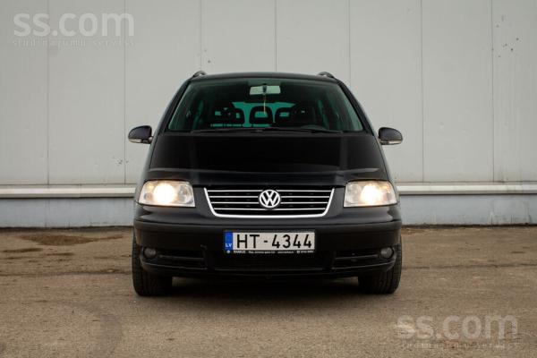 Melns Volkswagen Sharan 2007 Jelgava, ar dzinēja tilpumu 1.90 L un nobraukumu 290 tūkst. km par 4000 €, foto 3 vietnē AUTOMOTO.COM.LV
