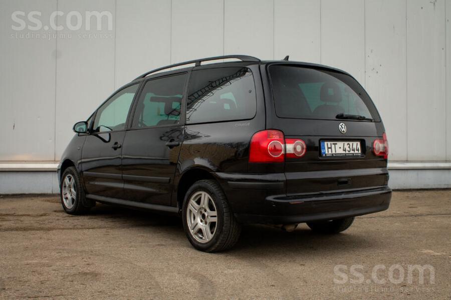 Melns Volkswagen Sharan 2007 Jelgava, ar dzinēja tilpumu 1.90 L un nobraukumu 290 tūkst. km par 4000 €, foto 5 vietnē AUTOMOTO.COM.LV