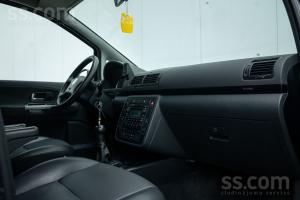 Melns Volkswagen Sharan 2007 Jelgava, ar dzinēja tilpumu 1.90 L un nobraukumu 290 tūkst. km par 4000 €, foto 8 vietnē AUTOMOTO.COM.LV