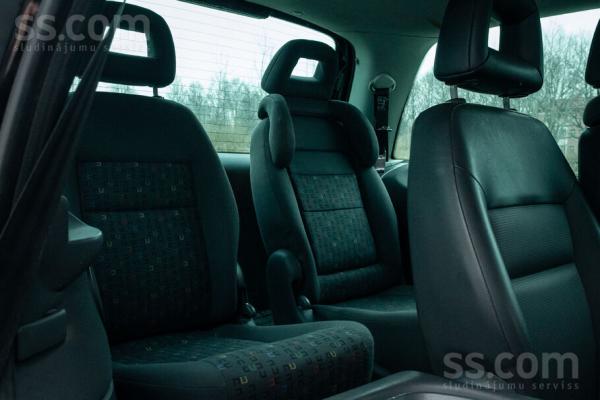 Melns Volkswagen Sharan 2007 Jelgava, ar dzinēja tilpumu 1.90 L un nobraukumu 290 tūkst. km par 4000 €, foto 10 vietnē AUTOMOTO.COM.LV