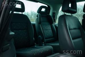 Melns Volkswagen Sharan 2007 Jelgava, ar dzinēja tilpumu 1.90 L un nobraukumu 290 tūkst. km par 4000 €, foto 10 vietnē AUTOMOTO.COM.LV