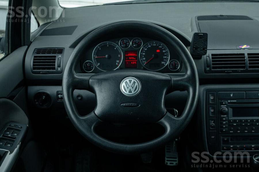 Melns Volkswagen Sharan 2007 Jelgava, ar dzinēja tilpumu 1.90 L un nobraukumu 290 tūkst. km par 4000 €, foto 11 vietnē AUTOMOTO.COM.LV