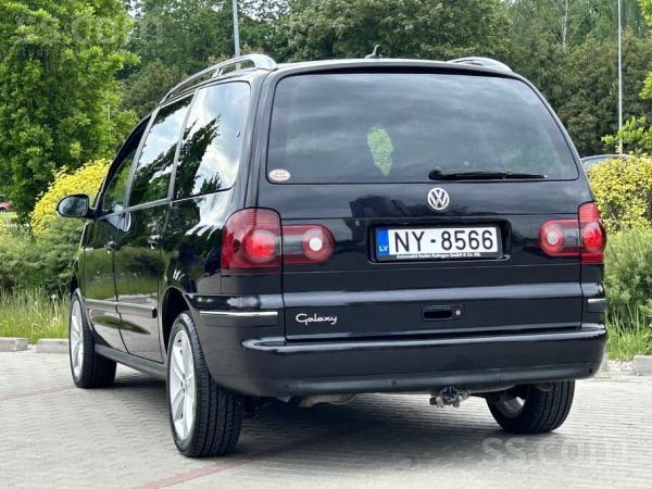 Melns Volkswagen Sharan 2008 Rīga, ar dzinēja tilpumu 1.90 L un nobraukumu 297 tūkst. km par 1900 €, foto 3 vietnē AUTOMOTO.COM.LV