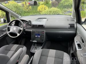 Melns Volkswagen Sharan 2008 Rīga, ar dzinēja tilpumu 1.90 L un nobraukumu 297 tūkst. km par 1900 €, foto 18 vietnē AUTOMOTO.COM.LV