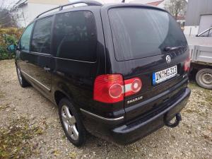 Black Volkswagen Sharan 2008 in Utena, with an engine capacity of 2.00 L and mileage of 256 thousand km for 4750 €, photo 17 on AUTOMOTO.COM.LV