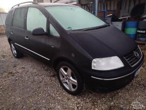 Black Volkswagen Sharan 2008 in Utena, with an engine capacity of 2.00 L and mileage of 256 thousand km for 4750 €, photo 19 on AUTOMOTO.COM.LV