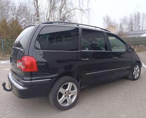 Melns Volkswagen Sharan 2008 Utena, ar dzinēja tilpumu 1.97 L un nobraukumu 256 tūkst. km par 4950 €, foto  vietnē AUTOMOTO.COM.LV