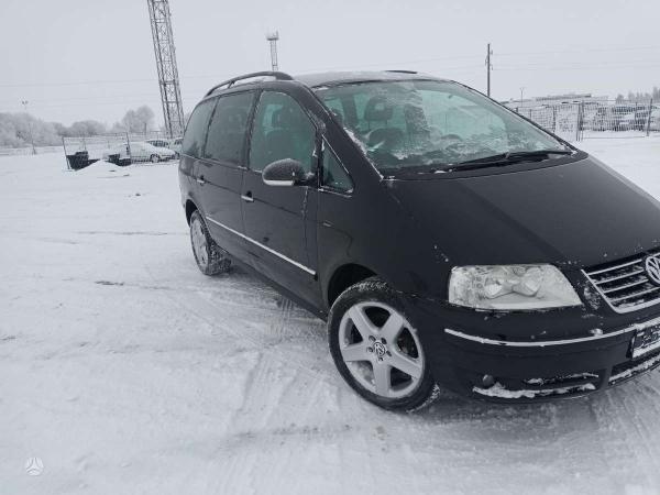 Melns Volkswagen Sharan 2008 Marijampole, ar dzinēja tilpumu 1.96 L un nobraukumu 241 tūkst. km par 3650 €, foto 6 vietnē AUTOMOTO.COM.LV