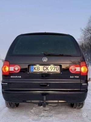 Melns Volkswagen Sharan 2008 Utena, ar dzinēja tilpumu 1.97 L un nobraukumu 256 tūkst. km par 4950 €, foto  vietnē AUTOMOTO.COM.LV