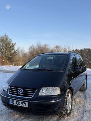 Black Volkswagen Sharan 2008 in Utena, with an engine capacity of 1.97 L and mileage of 256 thousand km for 4950 €, photo 15 on AUTOMOTO.COM.LV