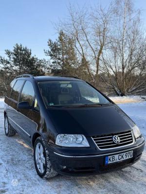 Black Volkswagen Sharan 2008 in Utena, with an engine capacity of 1.97 L and mileage of 256 thousand km for 4950 €, photo 17 on AUTOMOTO.COM.LV