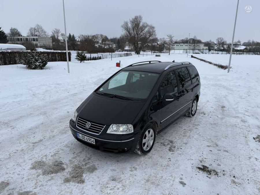 Melns Volkswagen Sharan 2008 Kėdainiai, ar dzinēja tilpumu 1.97 L un nobraukumu 270 tūkst. km par 3900 €, foto 2 vietnē AUTOMOTO.COM.LV