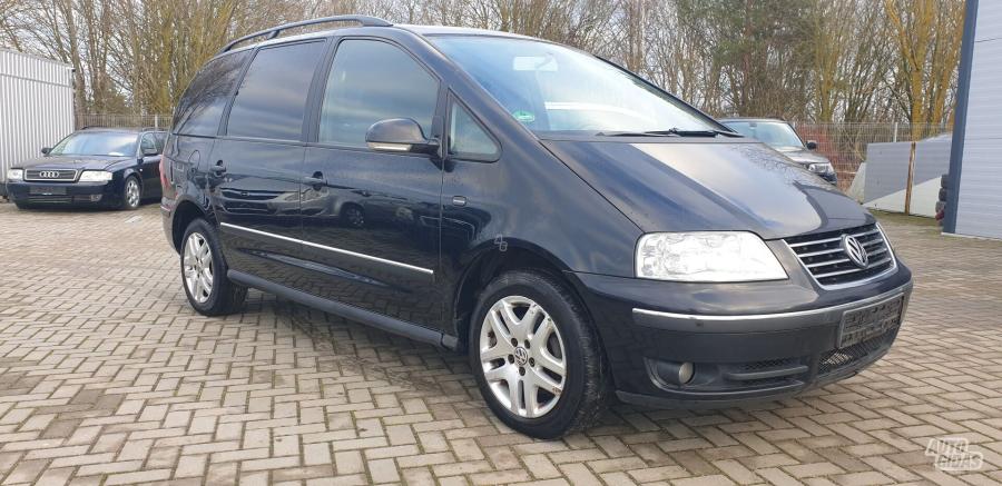 Black Volkswagen Sharan 2008 in Kedainiai, with an engine capacity of 1.80 L and mileage of 235 thousand km for 3800 €, photo 7 on AUTOMOTO.COM.LV