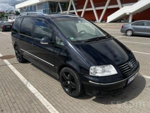 Melns Volkswagen Sharan 2008 Rēzekne, ar dzinēja tilpumu 2.00 L un nobraukumu 311 tūkst. km par 3300 €, foto 3 vietnē AUTOMOTO.COM.LV