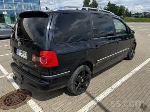 Melns Volkswagen Sharan 2008 Rēzekne, ar dzinēja tilpumu 2.00 L un nobraukumu 311 tūkst. km par 3300 €, foto 4 vietnē AUTOMOTO.COM.LV