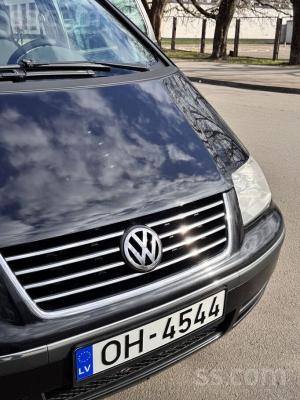 Melns Volkswagen Sharan 2008 Rīga, ar dzinēja tilpumu 1.90 L un nobraukumu 274 tūkst. km par 4300 €, foto 12 vietnē AUTOMOTO.COM.LV