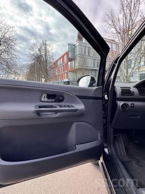Melns Volkswagen Sharan 2008 Rīga, ar dzinēja tilpumu 1.90 L un nobraukumu 274 tūkst. km par 4300 €, foto 18 vietnē AUTOMOTO.COM.LV