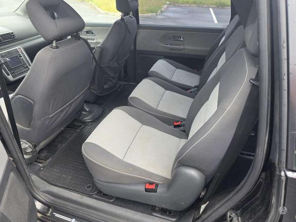 Melns Volkswagen Sharan 2008 Viļņa, ar dzinēja tilpumu 1.97 L un nobraukumu 345 tūkst. km par 2700 €, foto 7 vietnē AUTOMOTO.COM.LV