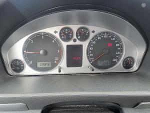 Black Volkswagen Sharan 2008 in Vilnius, with an engine capacity of 1.97 L and mileage of 345 thousand km for 2700 €, photo 9 on AUTOMOTO.COM.LV