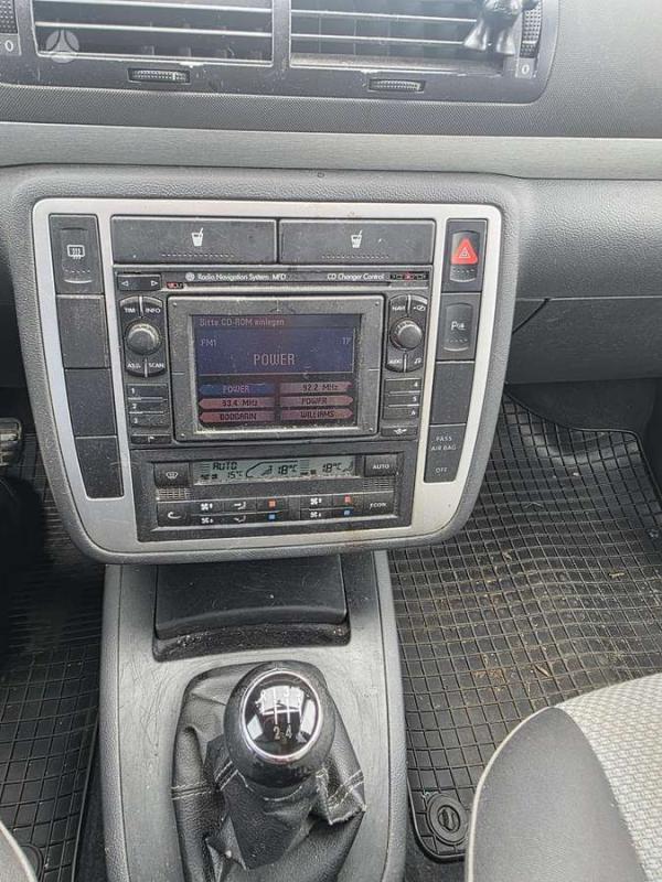 Melns Volkswagen Sharan 2008 Viļņa, ar dzinēja tilpumu 1.97 L un nobraukumu 345 tūkst. km par 2700 €, foto 9 vietnē AUTOMOTO.COM.LV