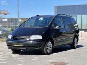 Melns Volkswagen Sharan 2008 Šauļi, ar dzinēja tilpumu 2.00 L un nobraukumu 299 tūkst. km par 3650 €, foto 3 vietnē AUTOMOTO.COM.LV