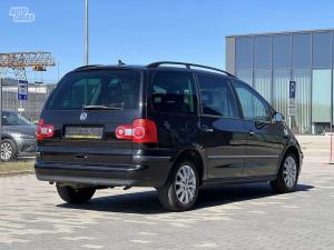 Melns Volkswagen Sharan 2008 Šauļi, ar dzinēja tilpumu 2.00 L un nobraukumu 299 tūkst. km par 3650 €, foto 9 vietnē AUTOMOTO.COM.LV