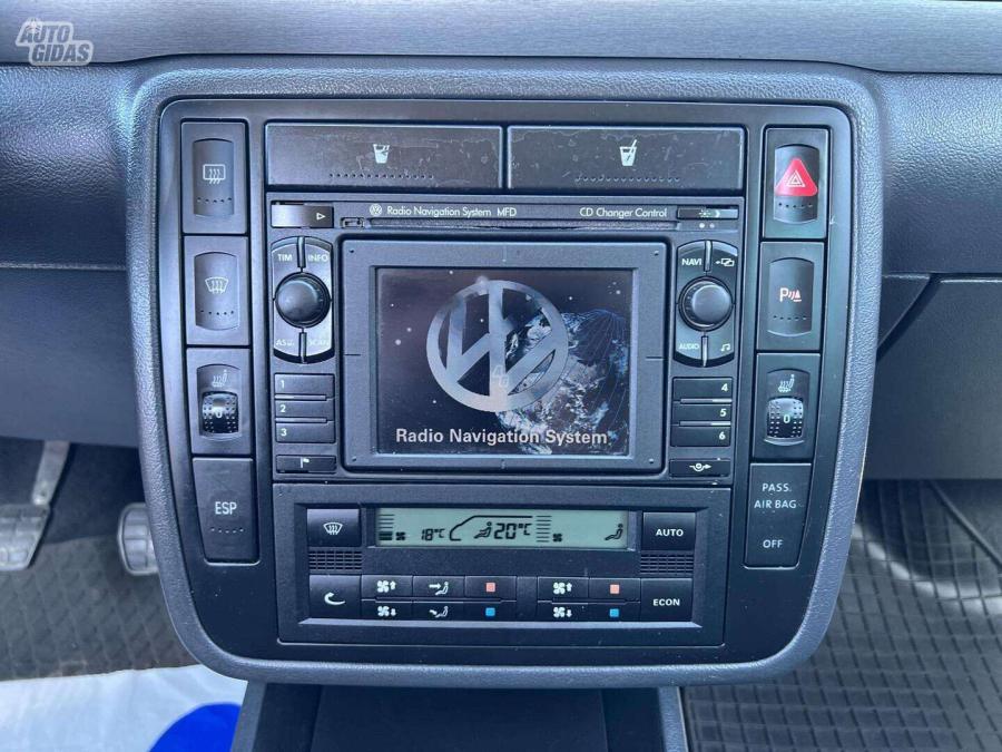 Melns Volkswagen Sharan 2008 Šauļi, ar dzinēja tilpumu 2.00 L un nobraukumu 299 tūkst. km par 3650 €, foto 14 vietnē AUTOMOTO.COM.LV