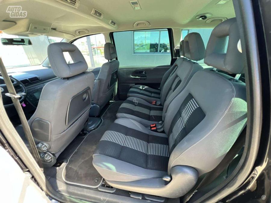 Melns Volkswagen Sharan 2008 Šauļi, ar dzinēja tilpumu 2.00 L un nobraukumu 299 tūkst. km par 3650 €, foto 15 vietnē AUTOMOTO.COM.LV