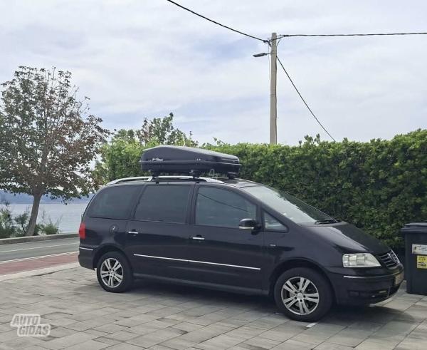 Black Volkswagen Sharan 2008 in Marijampole, with an engine capacity of 2.00 L and mileage of 3 thousand km for 3550 €, photo 2 on AUTOMOTO.COM.LV