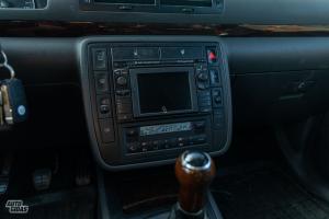 Black Volkswagen Sharan 2008 in Ukmerge, with an engine capacity of 2.00 L and mileage of 292 thousand km for 3400 €, photo 22 on AUTOMOTO.COM.LV