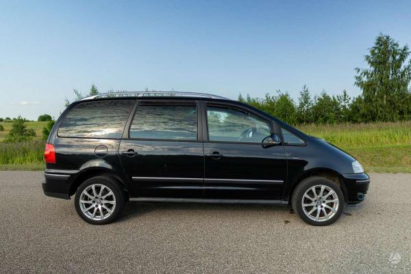 Melns Volkswagen Sharan 2008 Ukmergė, ar dzinēja tilpumu 1.97 L un nobraukumu 292 tūkst. km par 3300 €, foto 7 vietnē AUTOMOTO.COM.LV