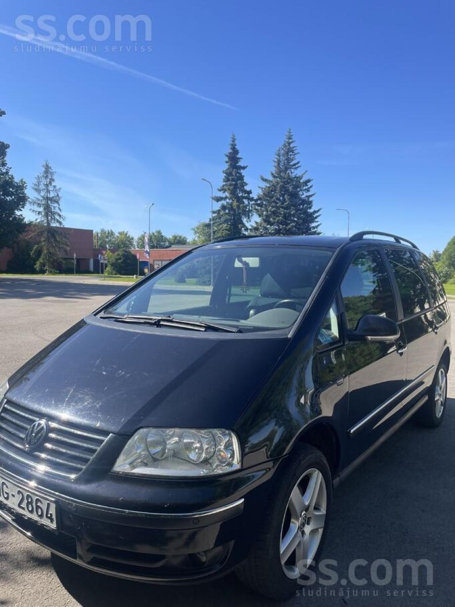 Black Volkswagen Sharan 2009 in Ogre, with an engine capacity of 2.00 L and mileage of 335 thousand km for 3800 €, photo 1 on AUTOMOTO.COM.LV