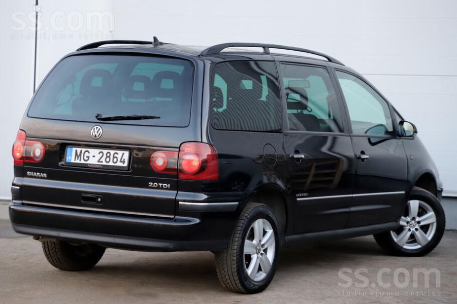 Black Volkswagen Sharan 2009 in Tukums, with an engine capacity of 2.00 L and mileage of 342 thousand km for 4990 €, photo 4 on AUTOMOTO.COM.LV