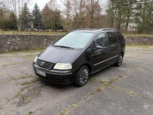 Black Volkswagen Sharan 2009 in Kedainiai, with an engine capacity of 1.97 L and mileage of 269 thousand km for 4289 €, photo  on AUTOMOTO.COM.LV