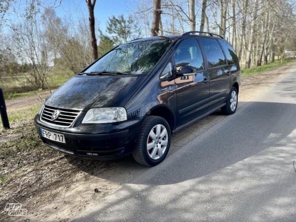 Black Volkswagen Sharan 2009 in Vilnius, with an engine capacity of 2.00 L and mileage of 370 thousand km for 2750 €, photo 2 on AUTOMOTO.COM.LV