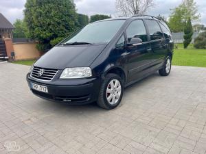 Melns Volkswagen Sharan 2009 Viļņa, ar dzinēja tilpumu 2.00 L un nobraukumu 385 tūkst. km par 2700 €, foto 5 vietnē AUTOMOTO.COM.LV