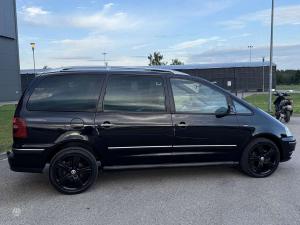 Melns Volkswagen Sharan 2009 Prienai, ar dzinēja tilpumu 1.97 L un nobraukumu 246 tūkst. km par 4450 €, foto 7 vietnē AUTOMOTO.COM.LV