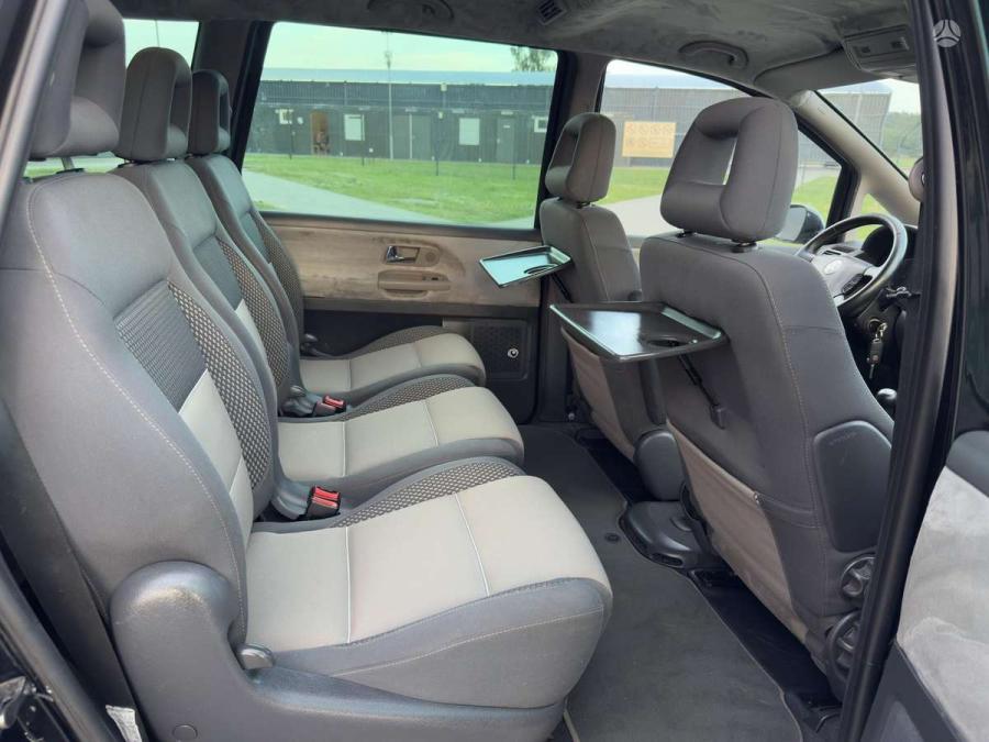 Melns Volkswagen Sharan 2009 Prienai, ar dzinēja tilpumu 1.97 L un nobraukumu 246 tūkst. km par 4450 €, foto 11 vietnē AUTOMOTO.COM.LV