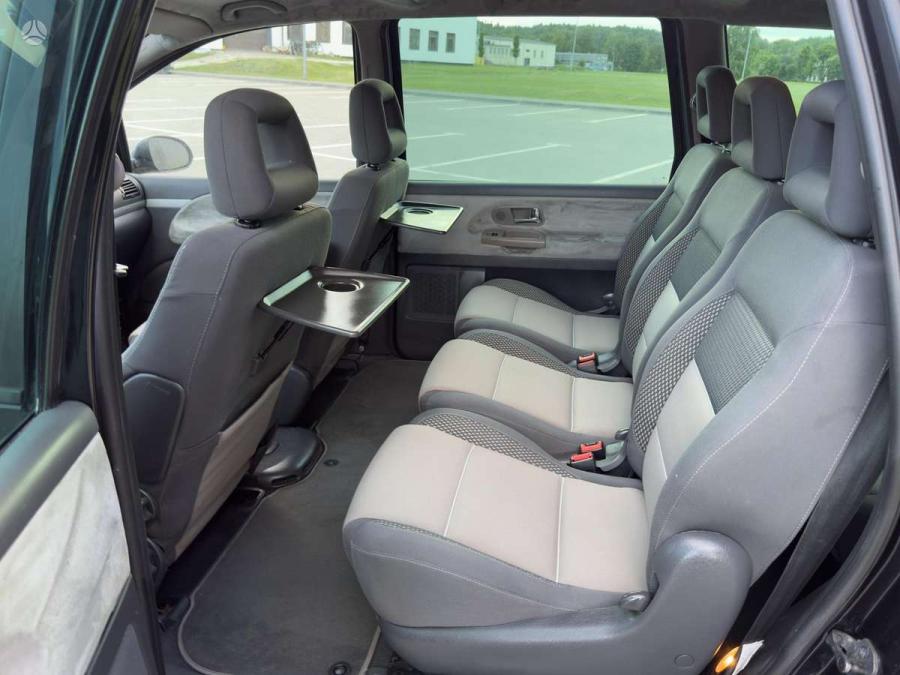 Melns Volkswagen Sharan 2009 Prienai, ar dzinēja tilpumu 1.97 L un nobraukumu 246 tūkst. km par 4450 €, foto 13 vietnē AUTOMOTO.COM.LV