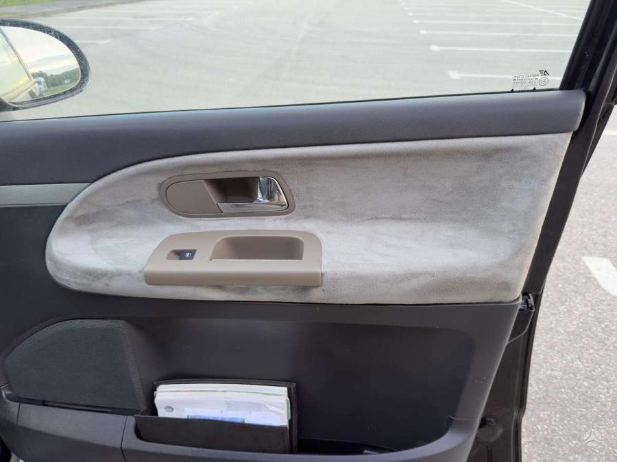 Melns Volkswagen Sharan 2009 Prienai, ar dzinēja tilpumu 1.97 L un nobraukumu 246 tūkst. km par 4450 €, foto 18 vietnē AUTOMOTO.COM.LV