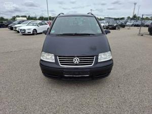 Black Volkswagen Sharan 2009 in Marijampole, with an engine capacity of 2.00 L and mileage of 285 thousand km for 4100 €, photo 5 on AUTOMOTO.COM.LV