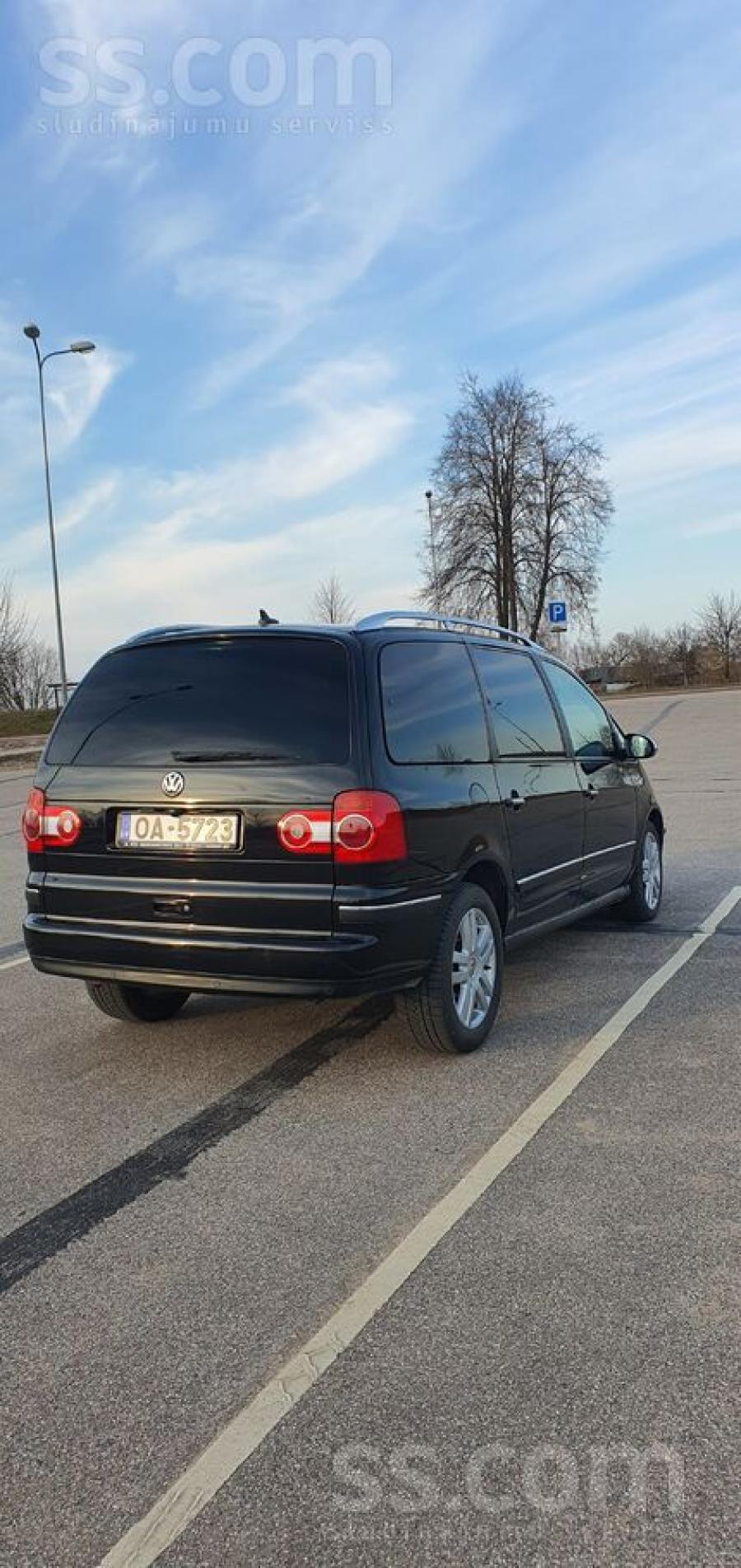 Melns Volkswagen Sharan 2009 Daugavpils, ar dzinēja tilpumu 2.00 L un nobraukumu 200 tūkst. km par 4200 €, foto 4 vietnē AUTOMOTO.COM.LV