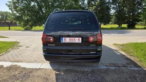 Black Volkswagen Sharan 2009 in Riga, with an engine capacity of 2.00 L and mileage of 241 thousand km for 5850 €, photo 7 on AUTOMOTO.COM.LV