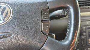 Black Volkswagen Sharan 2009 in Riga, with an engine capacity of 2.00 L and mileage of 241 thousand km for 5850 €, photo 16 on AUTOMOTO.COM.LV