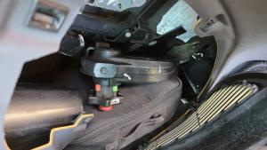 Black Volkswagen Sharan 2009 in Riga, with an engine capacity of 2.00 L and mileage of 241 thousand km for 5850 €, photo 26 on AUTOMOTO.COM.LV