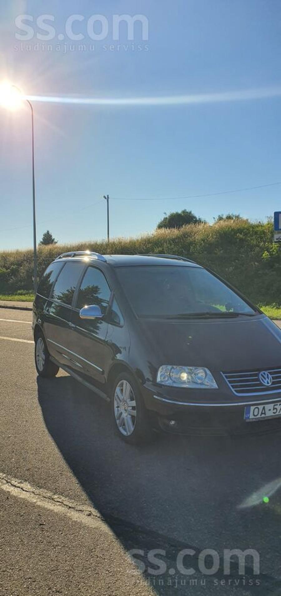 Melns Volkswagen Sharan 2009 Daugavpils, ar dzinēja tilpumu 2.00 L un nobraukumu 0 tūkst. km par 3900 €, foto 4 vietnē AUTOMOTO.COM.LV