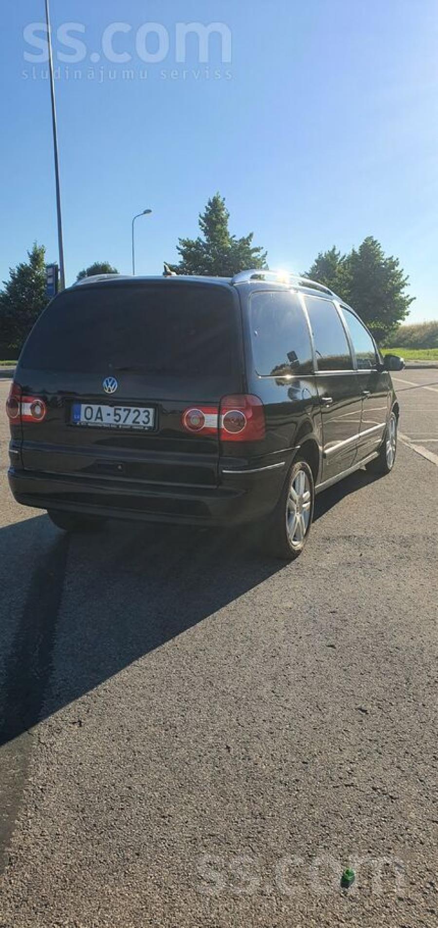 Melns Volkswagen Sharan 2009 Daugavpils, ar dzinēja tilpumu 2.00 L un nobraukumu 0 tūkst. km par 3900 €, foto 6 vietnē AUTOMOTO.COM.LV